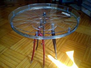 Tables Made With Recycled Wheels Of Bike | Upcycle Art